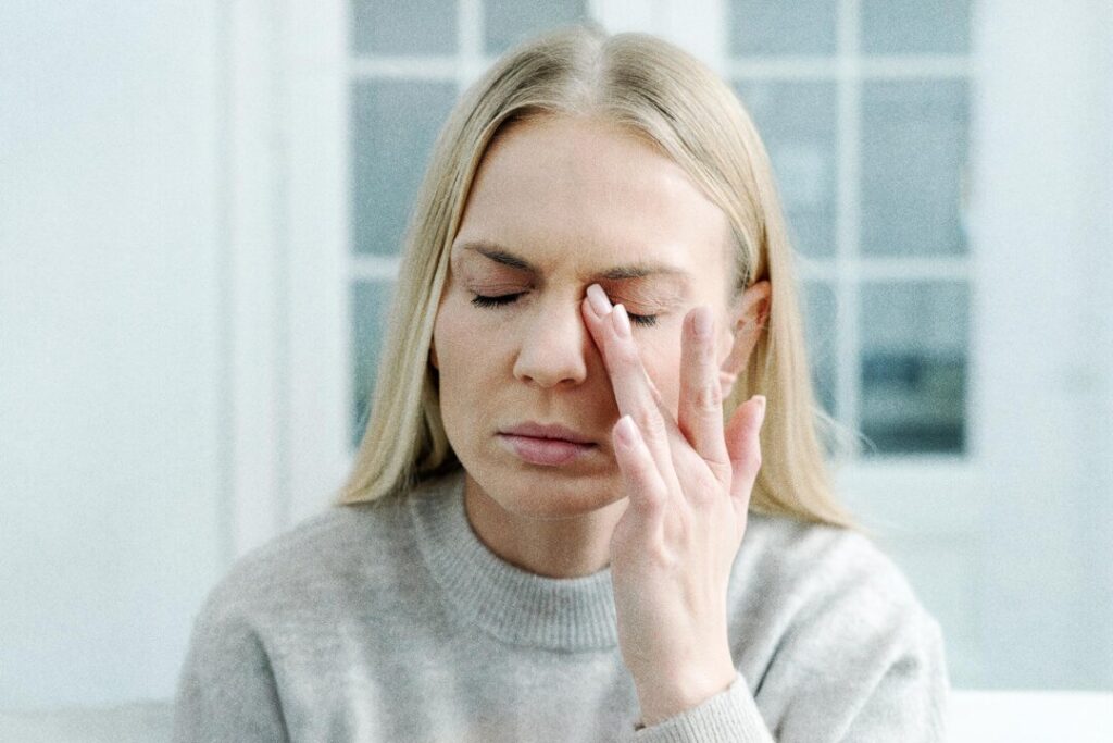 Sudden Vision Loss: Warning Signs of Stroke and Dietary Solutions