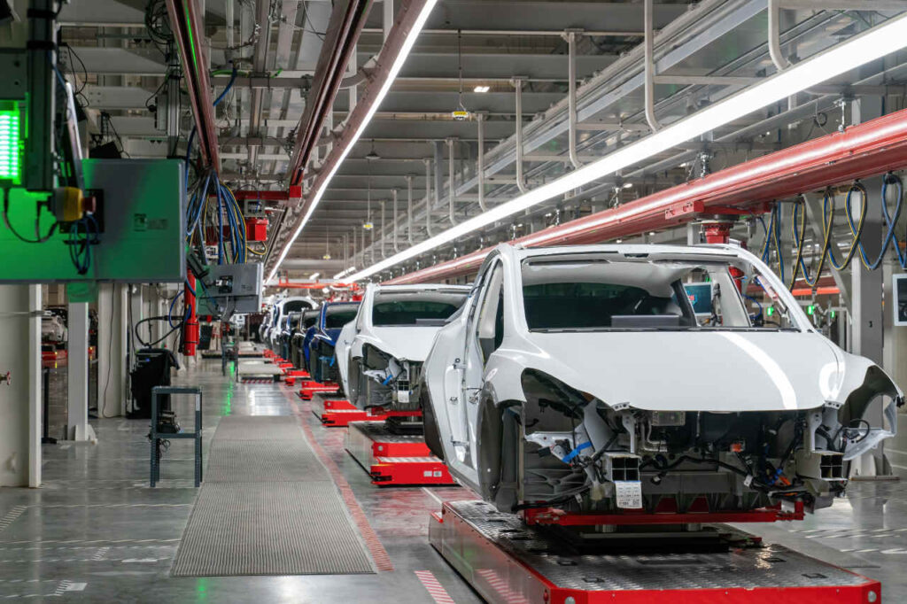 Electric Vehicles Drive Up Car Prices as Production Costs Rise