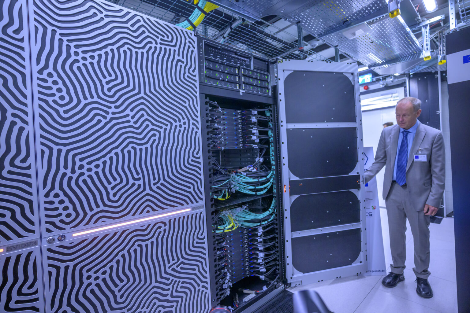 German Scientists Set to Achieve Full Human Brain Simulation